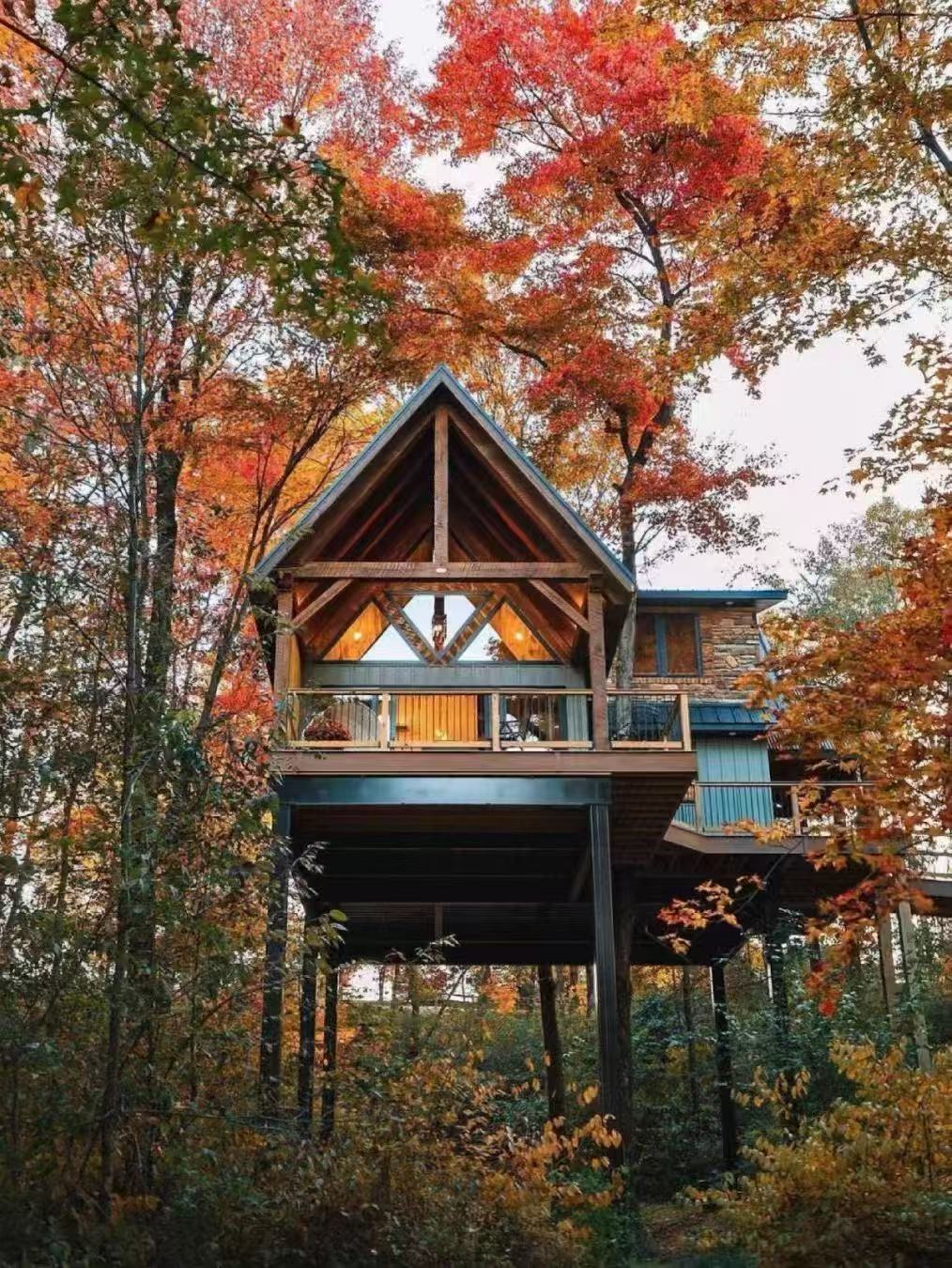 How to Make a Treehouse Your Art Studio or Writing Room - treelofts.com